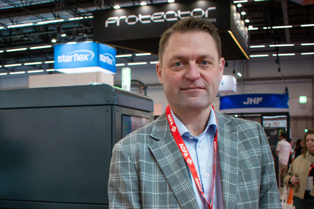 Lundbergs grafiska lämnar över Komori till ny återförsäljare